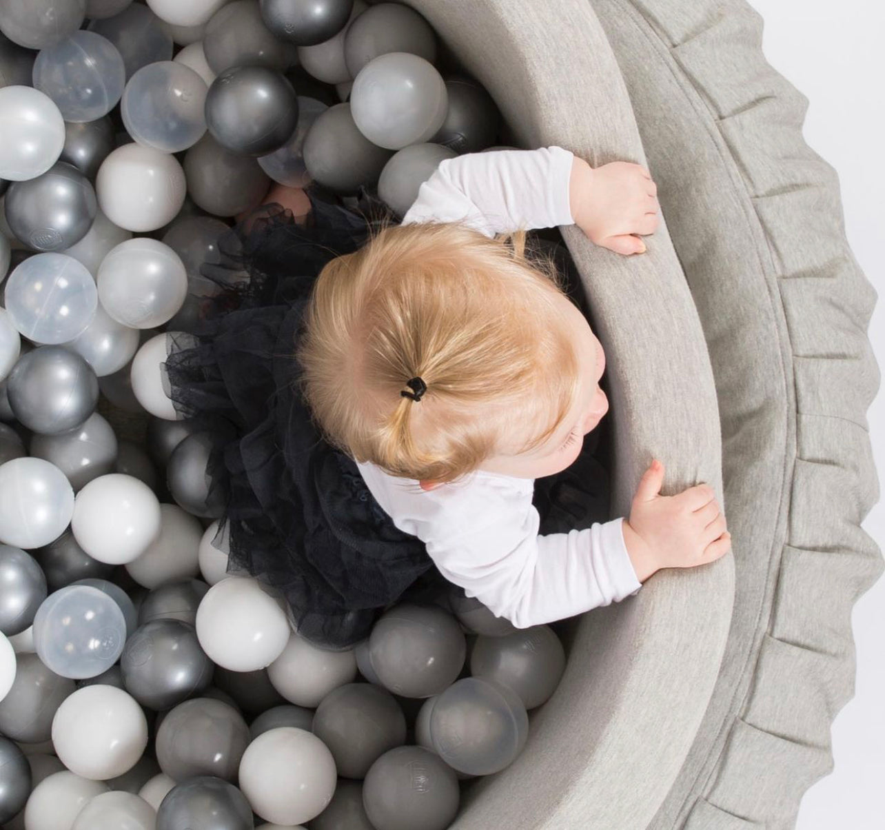 The Grey Tones One – Light Grey Pit & 200 Balls – Mimibear