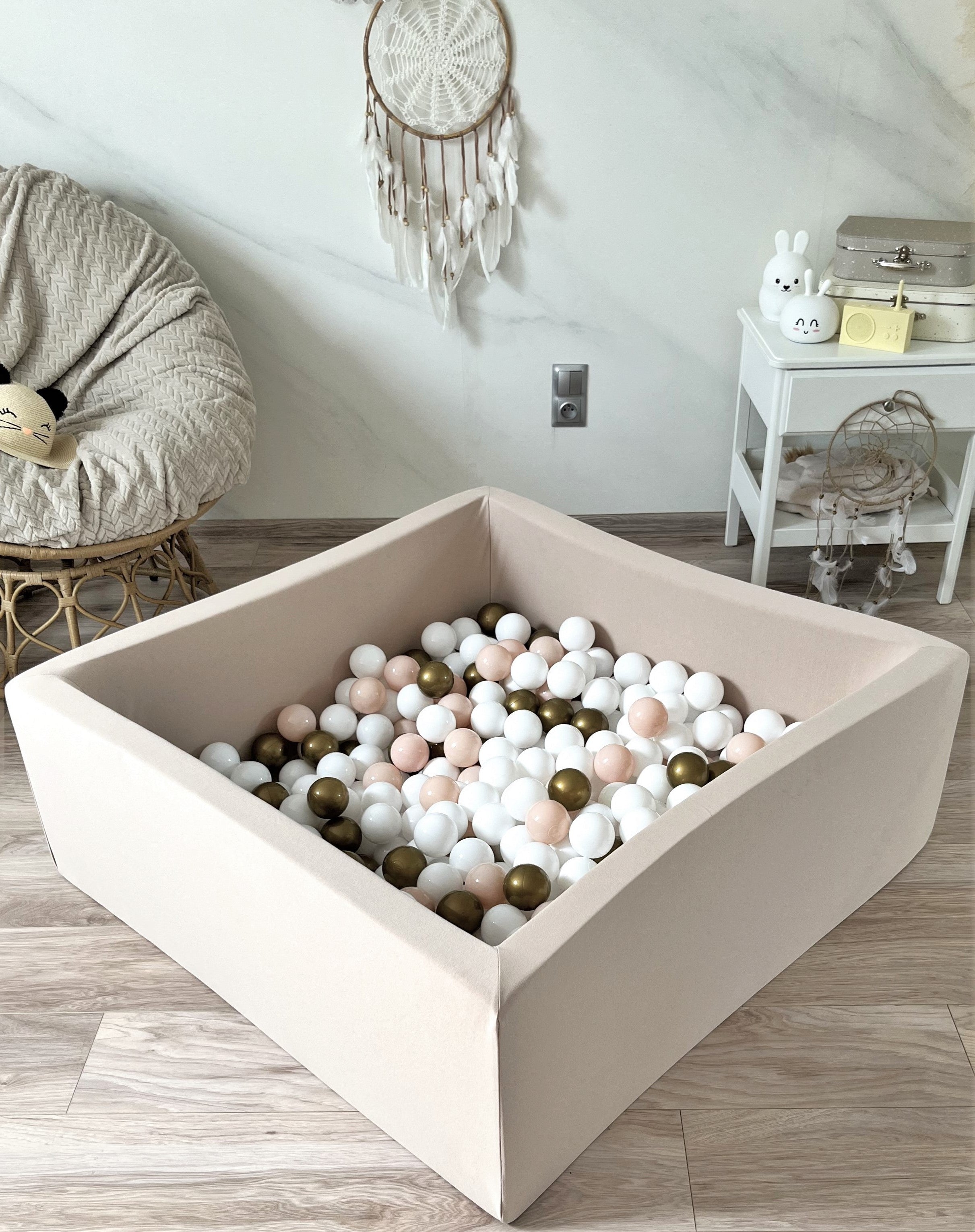 Beige Foam Soft Play & Square Ball Pit-400 Balls – Mimibear